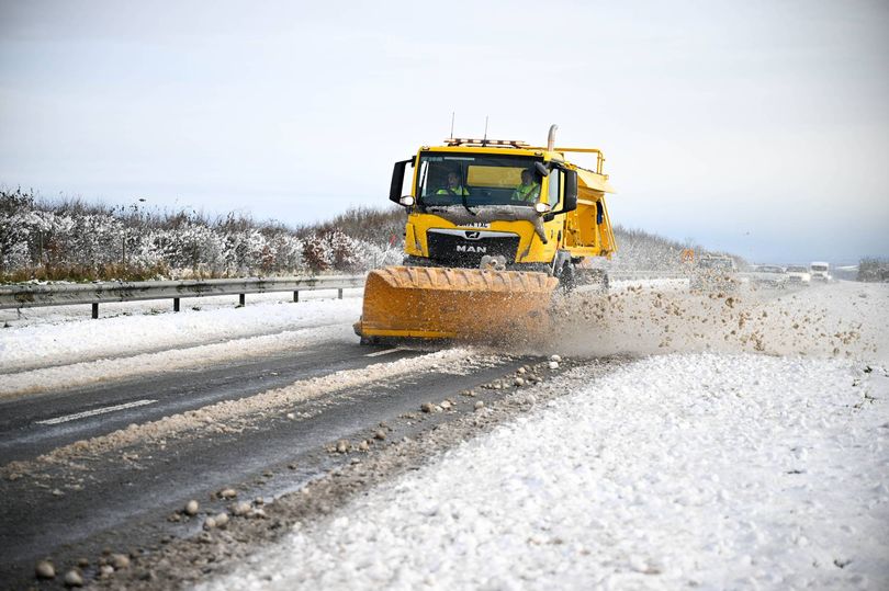 New UK weather maps show exact date new 500-mile 'snowbomb' to hit Britain