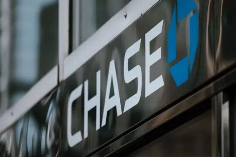 Chase Bank issues warning to two million customers over 'big change' in ...