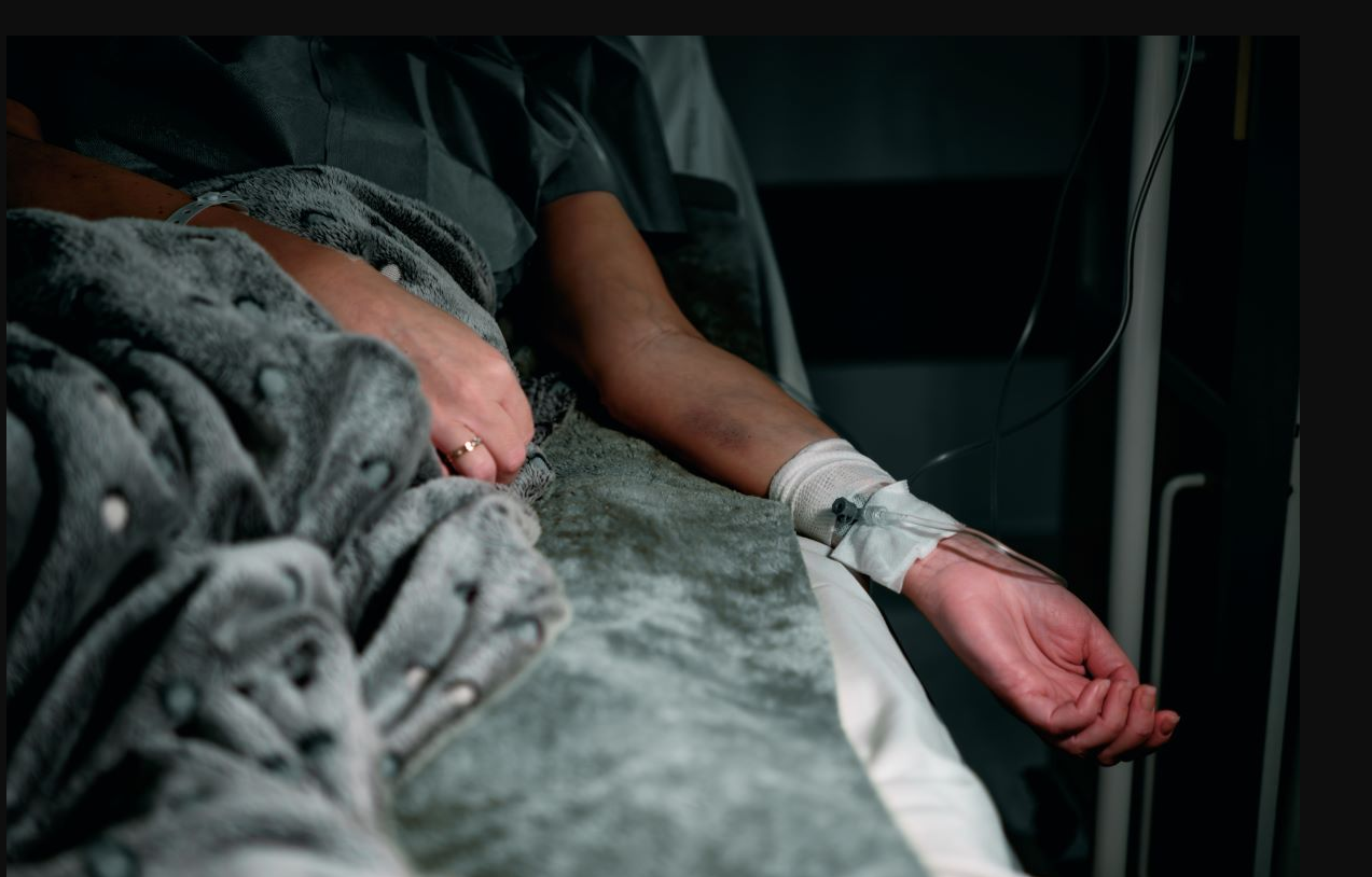 Recognizing the Final Stages of Life: 8 Common Signs