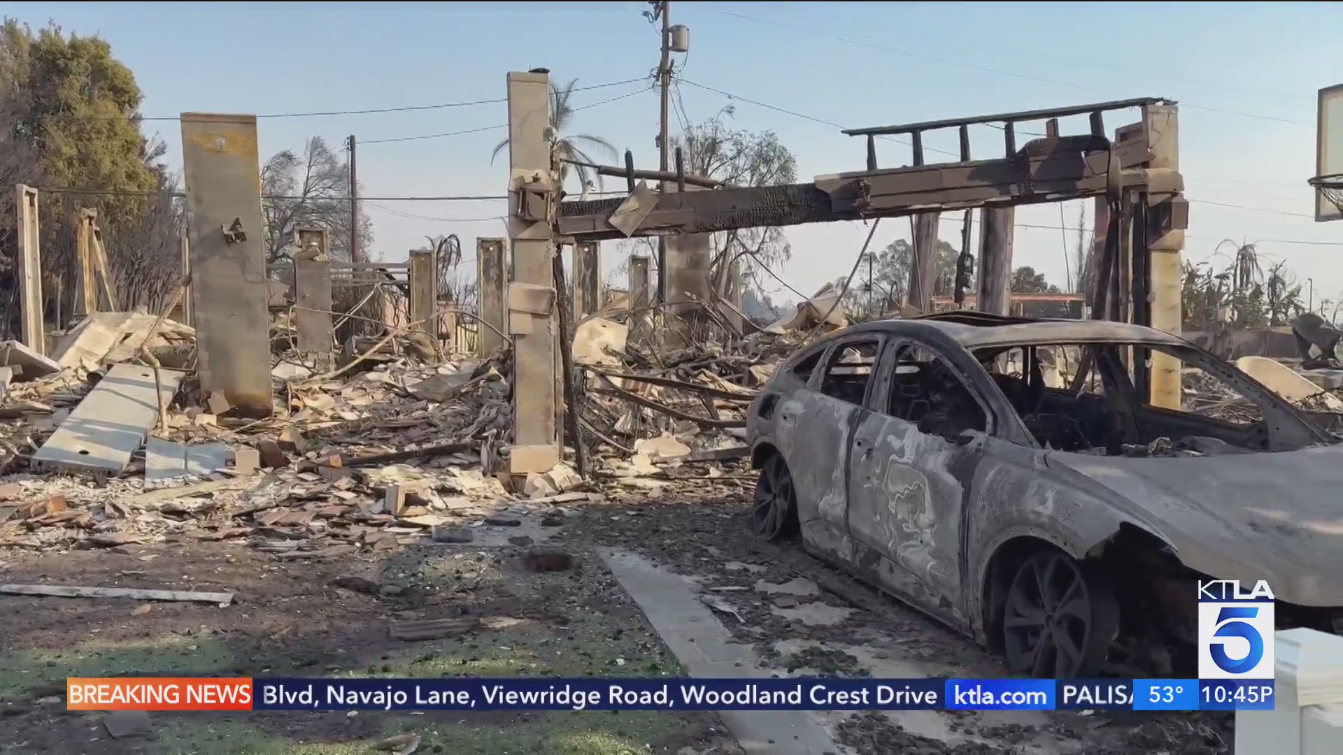 Thousands of homes, structures leveled as Palisades Fire continues burning