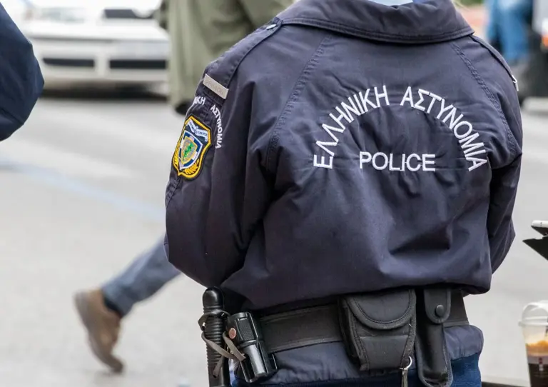 Θεσσαλονίκη: Σύλληψη αστυνομικού για ενδοοικογενειακή βία