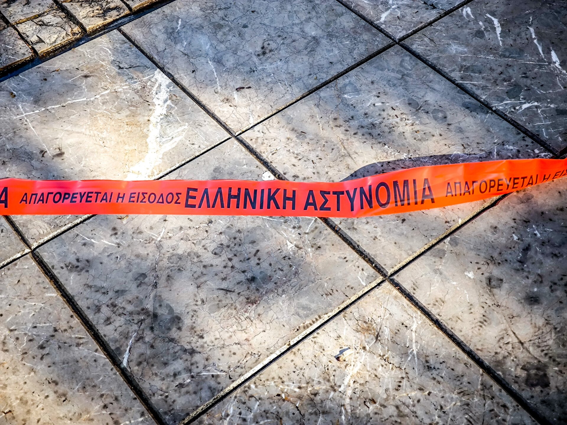 Νταλίκα έπεσε στη Θηβών από τη γέφυρα της Πέτρου Ράλλη