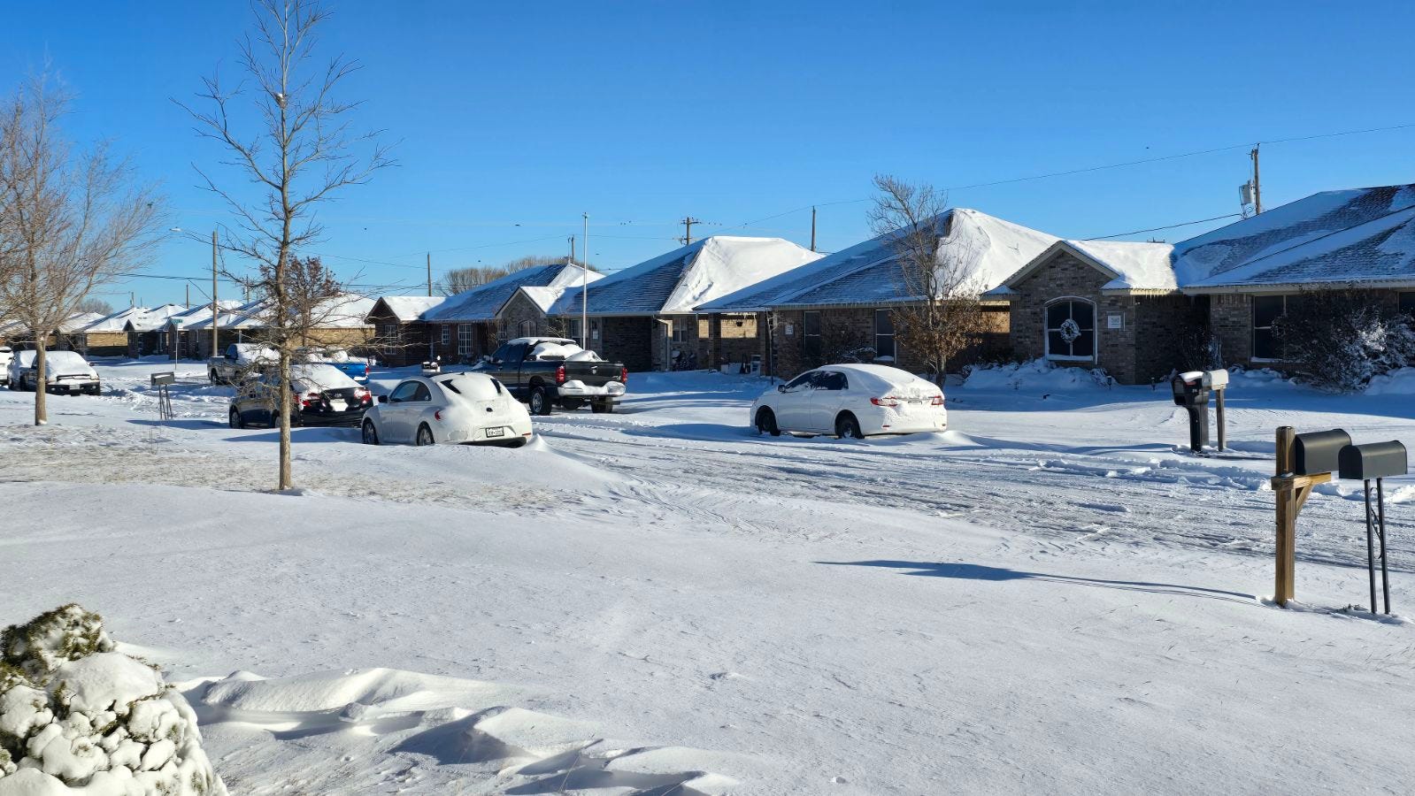 Day 2: I-40 reopened as winter storm impedes traffic in Texas Panhandle