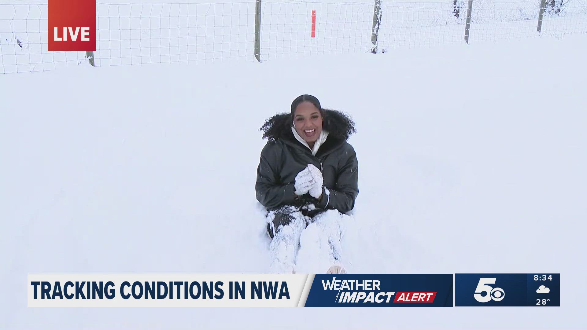 5NEWS Reporter Kayla Davis enjoys heavy snowfall while monitoring road ...