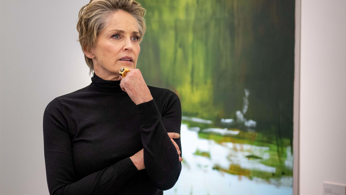 « Hilarante et complexe » : Sharon Stone rend hommage à sa mère ...