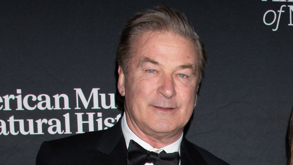 Alec Baldwin poursuit les procureures du procès Rust Alec Baldwin poursuit les procureures du procès Rust