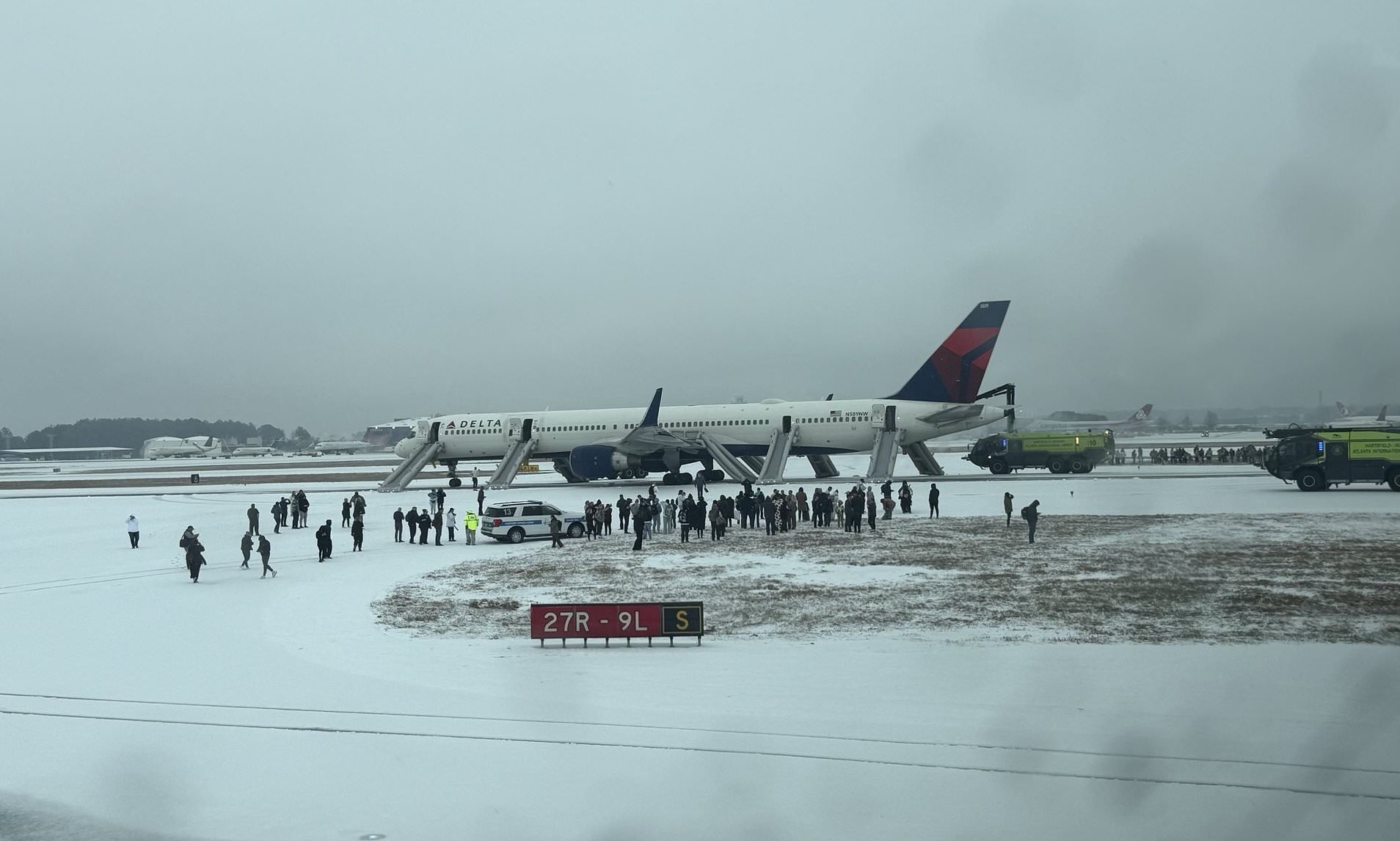 Four injured after Delta flight dramatically aborts takeoff