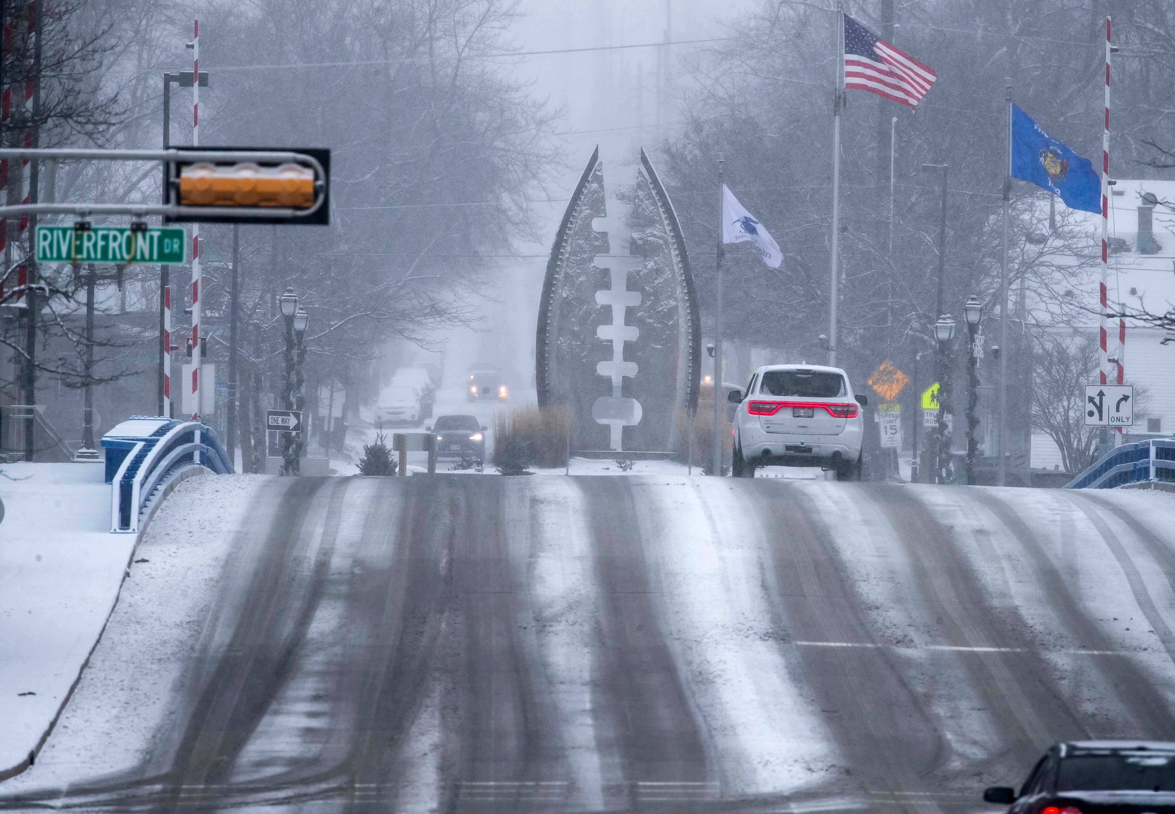 Sheboygan lifts winter parking restrictions two weeks ahead of planned ...
