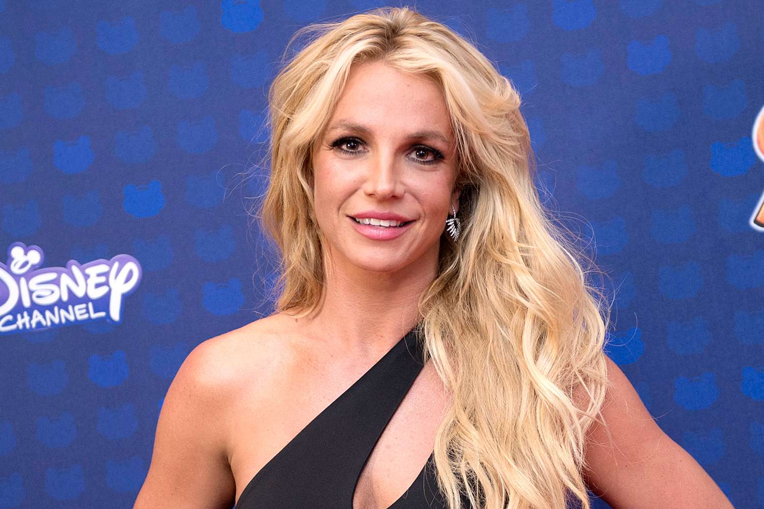 Britney Spears Reveals She Has Evacuated Home amid Los Angeles Fires ...