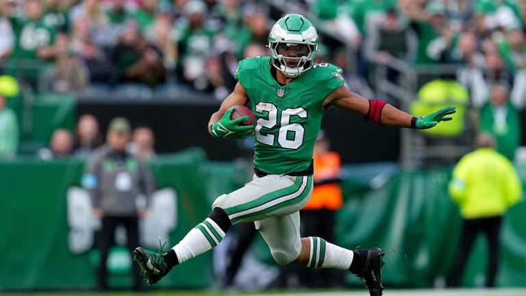 6 Eagles players earn AP All-Pro team honors