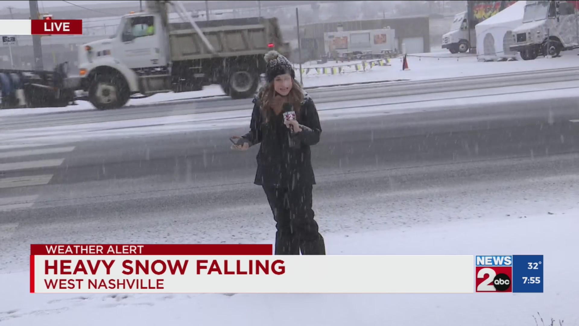 Heavy snow falling on White Bridge Road