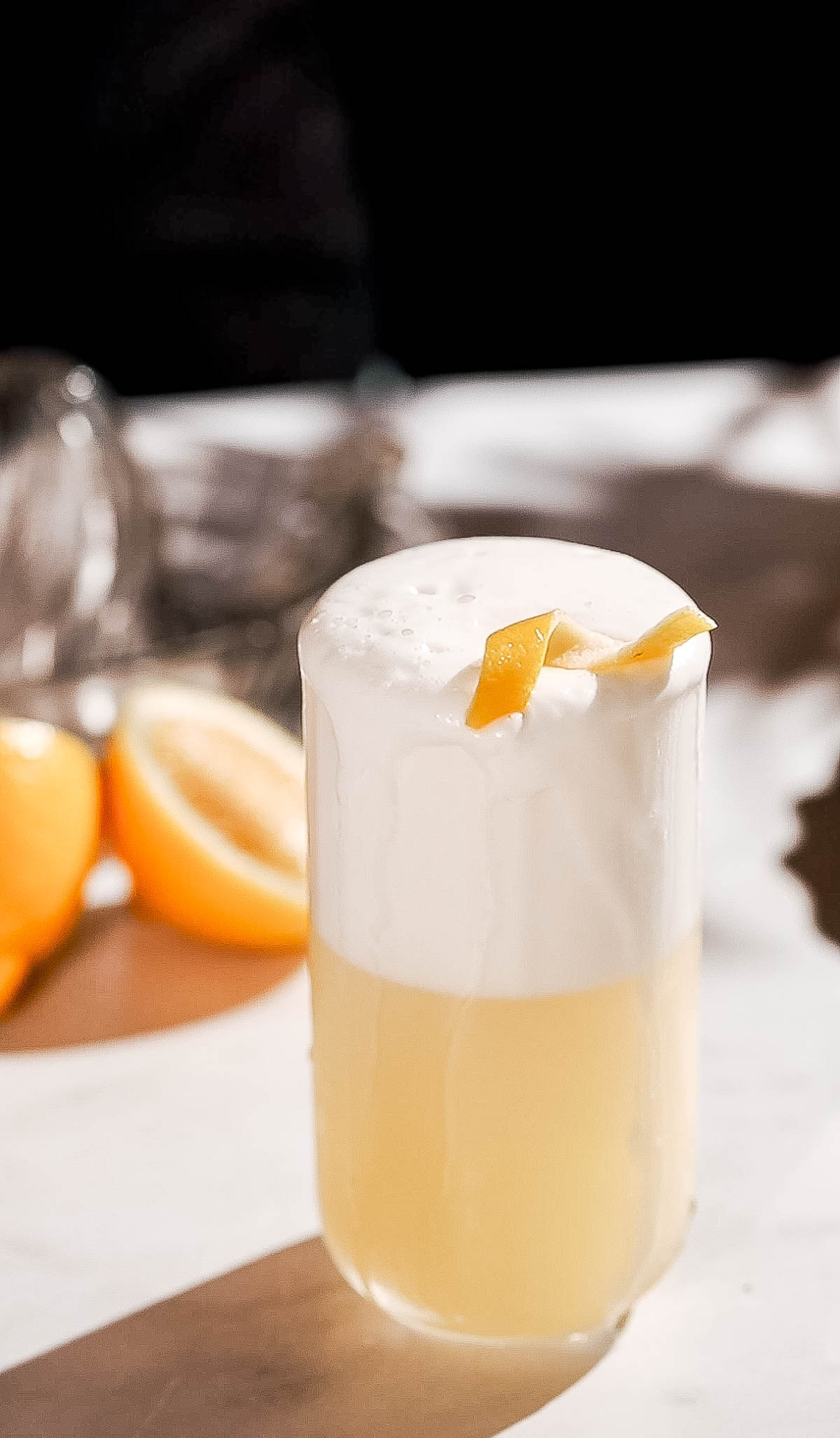 Craft the Perfect Frothy Cocktail: The Gin Fizz