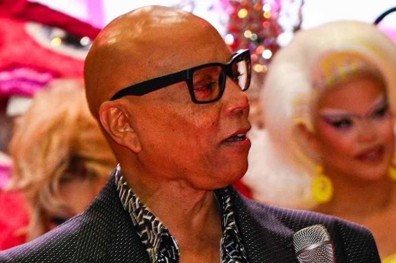 RuPaul gives touching tribute to The Vivienne at DragCon UK after death ...