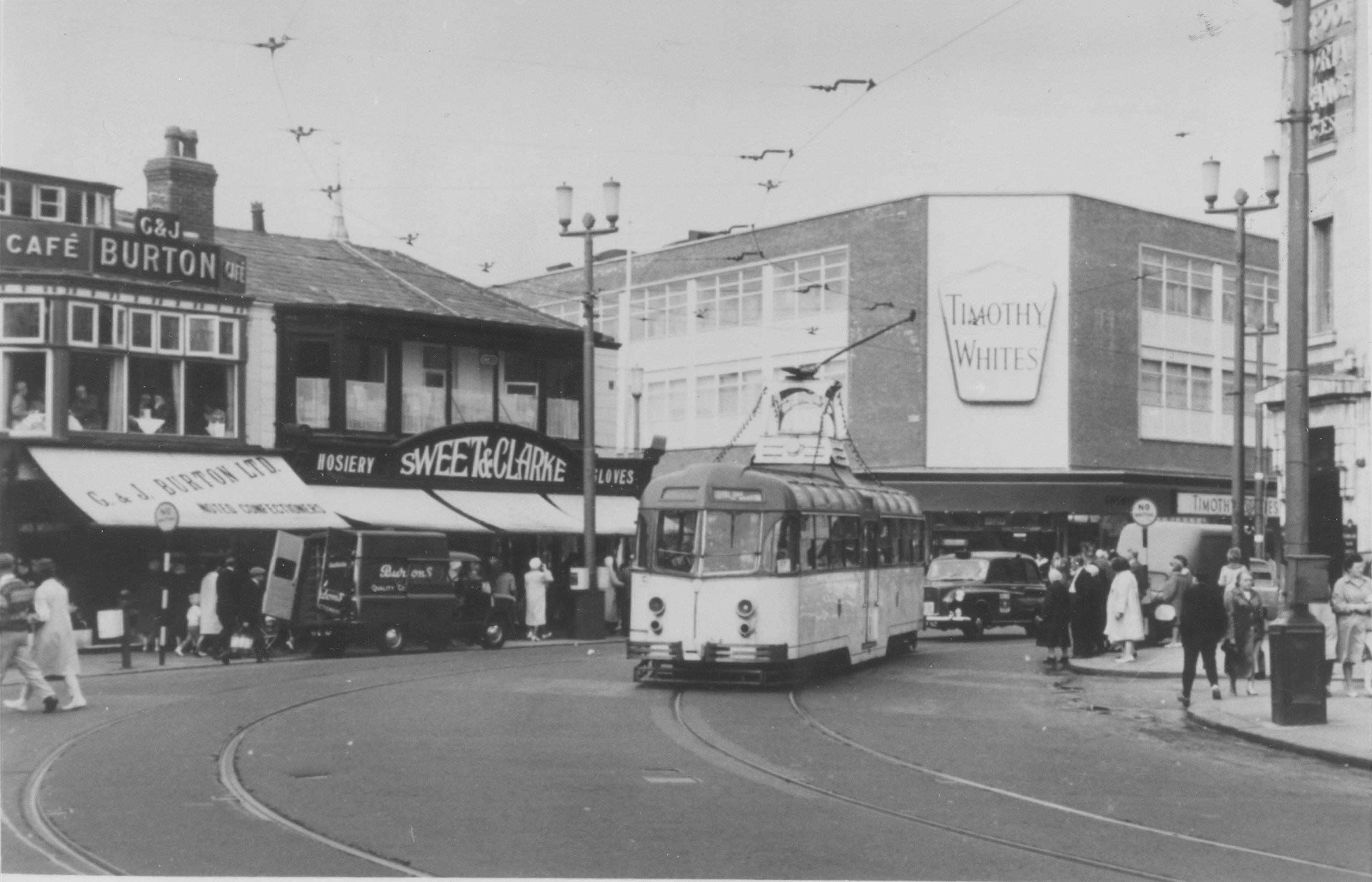 41 fantastic pictures of Blackpool town centre some a century old