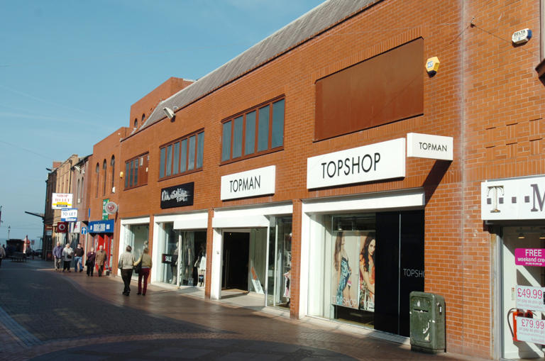 Blackpool Retro: 39 fascinating and recognisable images that encompass ...