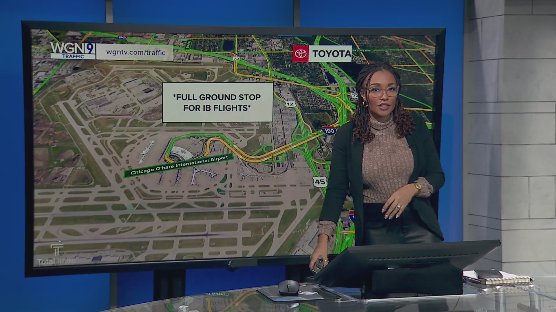 Ground stop issued at O'Hare Airport due to snowy weather conditions