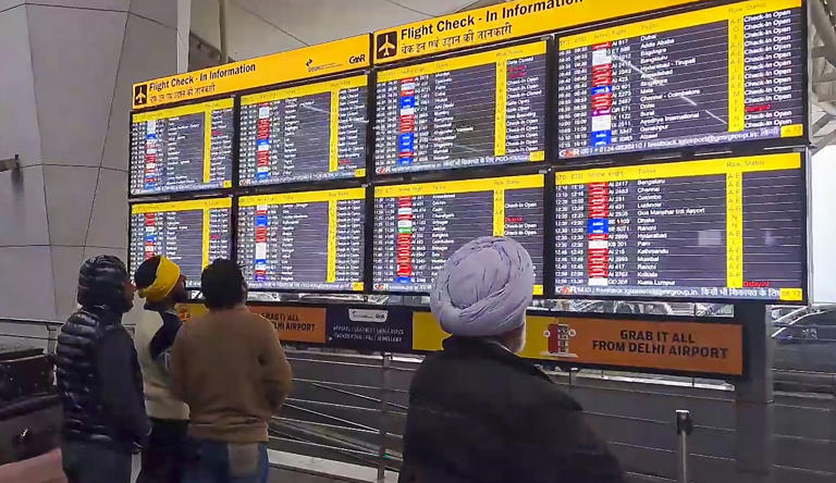 Dense fog envelops Delhi; flight, train operations disrupted