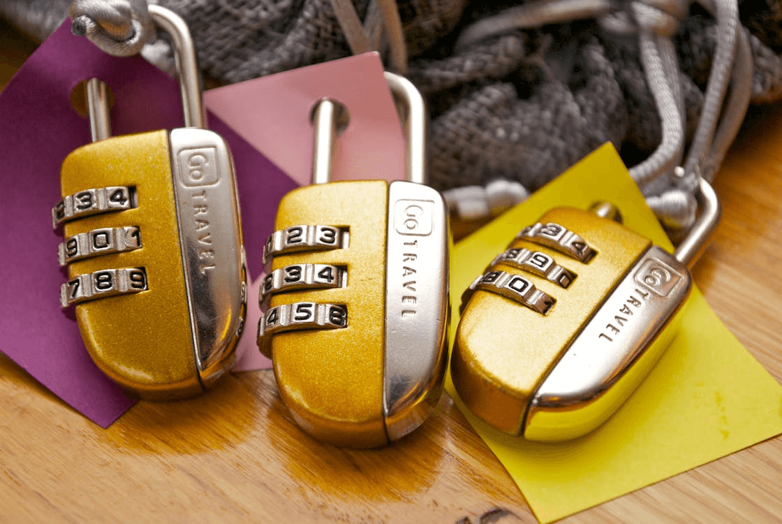 How to Keep Your Luggage More Secure When You Fly