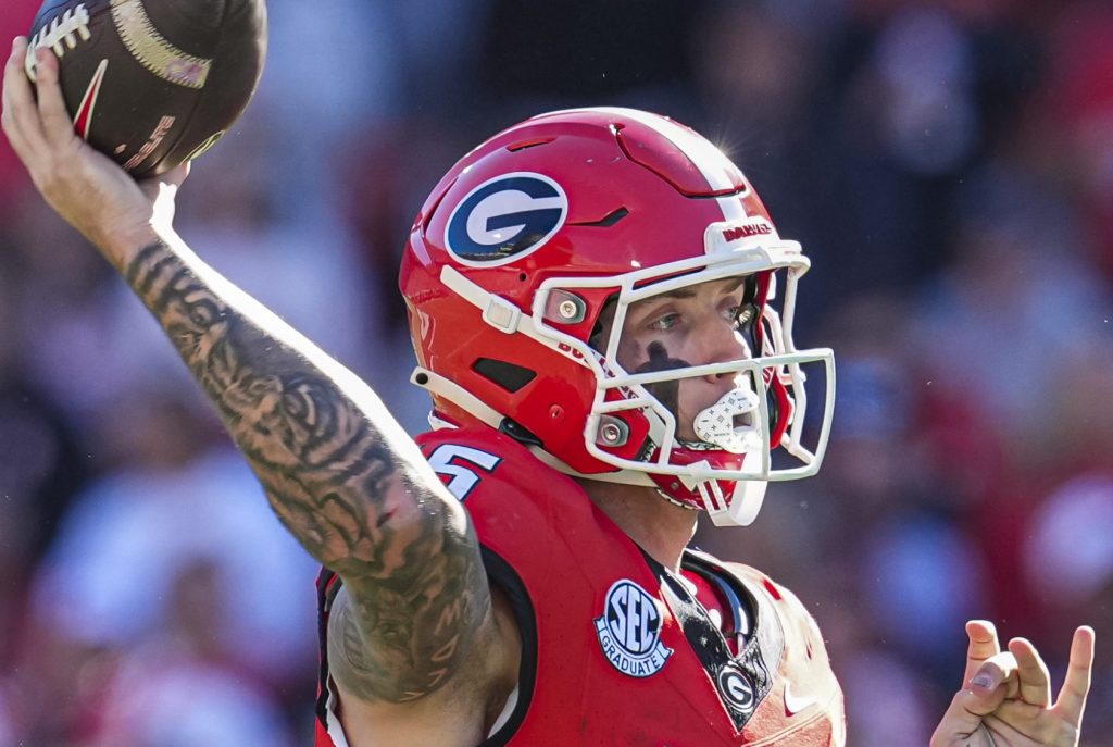 Georgia quarterback gets major paycheck after transferring to Miami