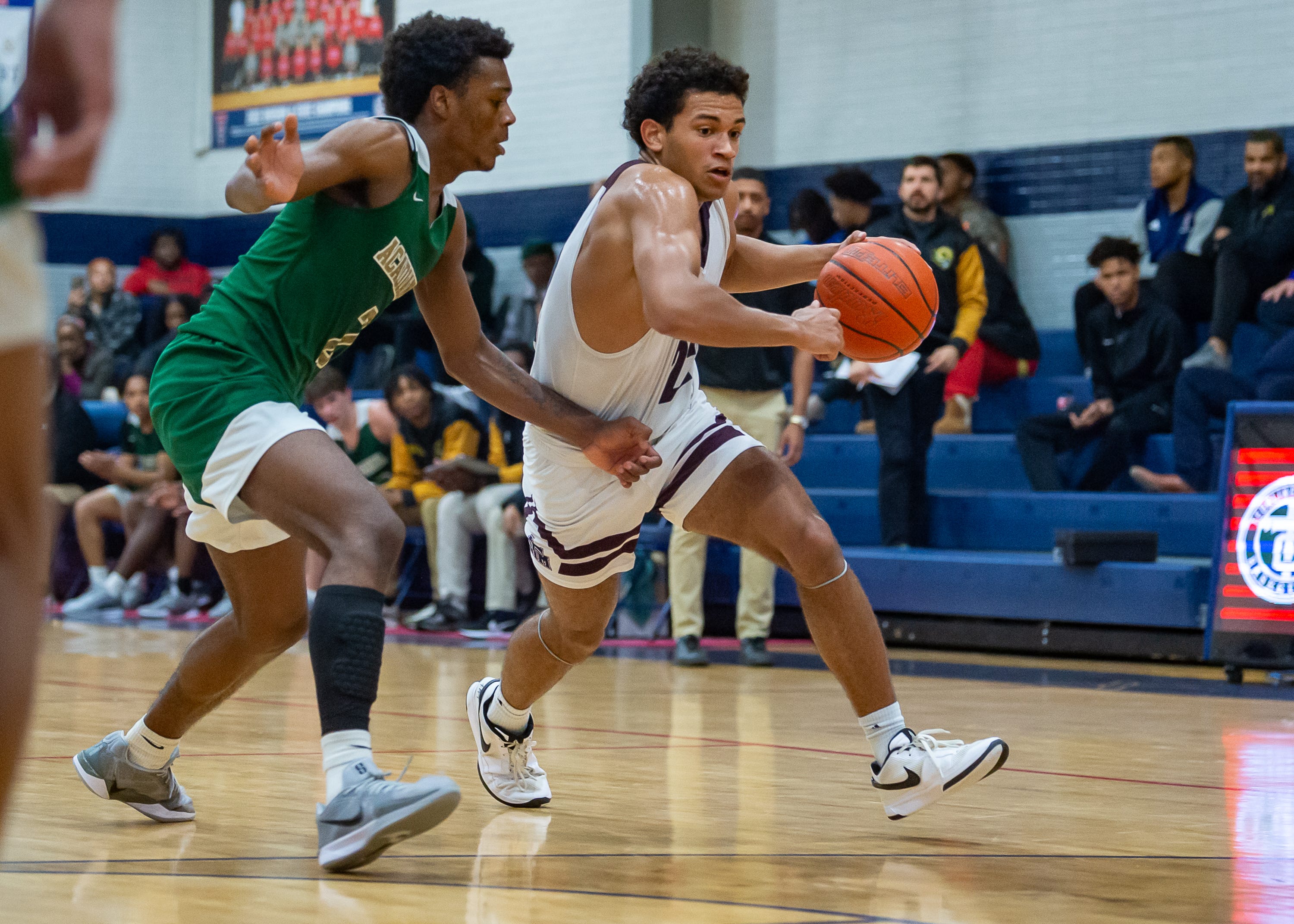 'We just keep fighting': STM basketball on track to make another deep ...