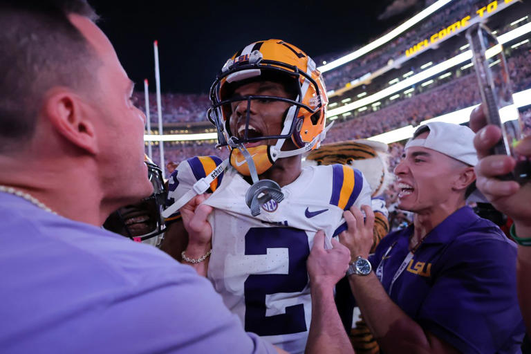 Ex-LSU star Kyren Lacy wanted on negligent homicide charges over car ...