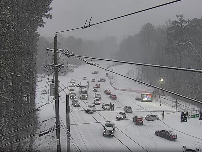 Slippery, messy road conditions causes problems for Georgia motorists