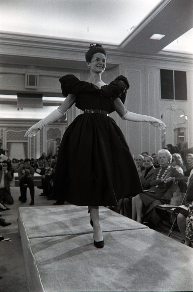 Christian Dior's Blueprint for Modern Couture Inspires the Dior Brand ...