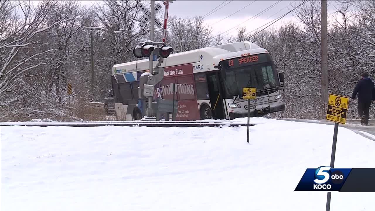 First Alert Storm Command shows heavy snow, crashes as winter storm ...