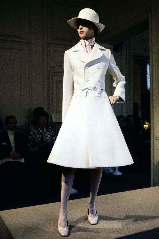 Christian Dior's Blueprint for Modern Couture Inspires the Dior Brand ...