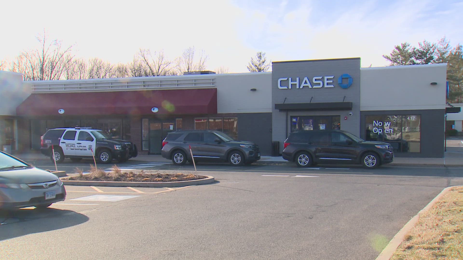 Chase Bank in Bloomfield’s Copaco Shopping Center gets robbed, $1,000 ...