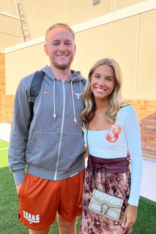 Who Is Texas Longhorns Quarterback Quinn Ewers' Girlfriend? All About ...