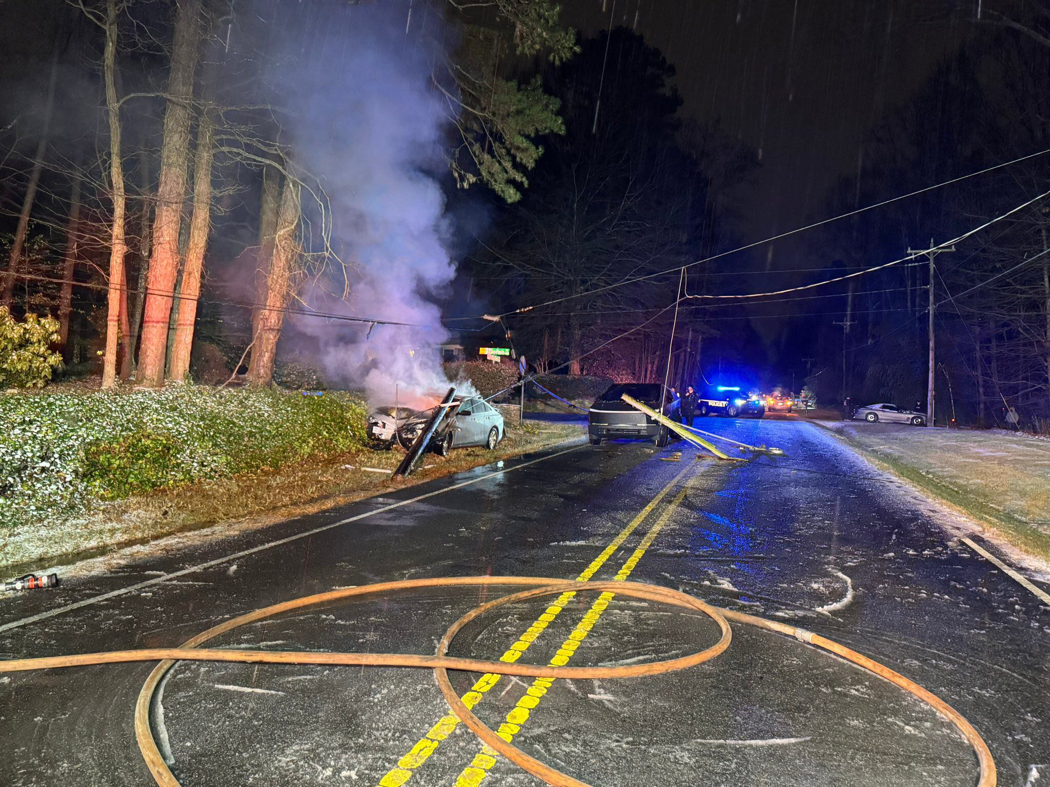 Vehicle crash closes road in Huntersville, officials say Vehicle crash closes road in Huntersville, officials say