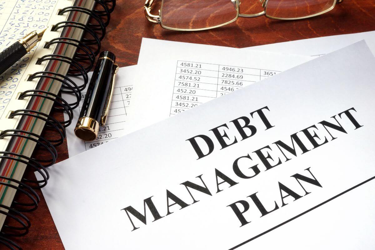 Top 15 Genius Ideas on How to Manage Debt Effectively