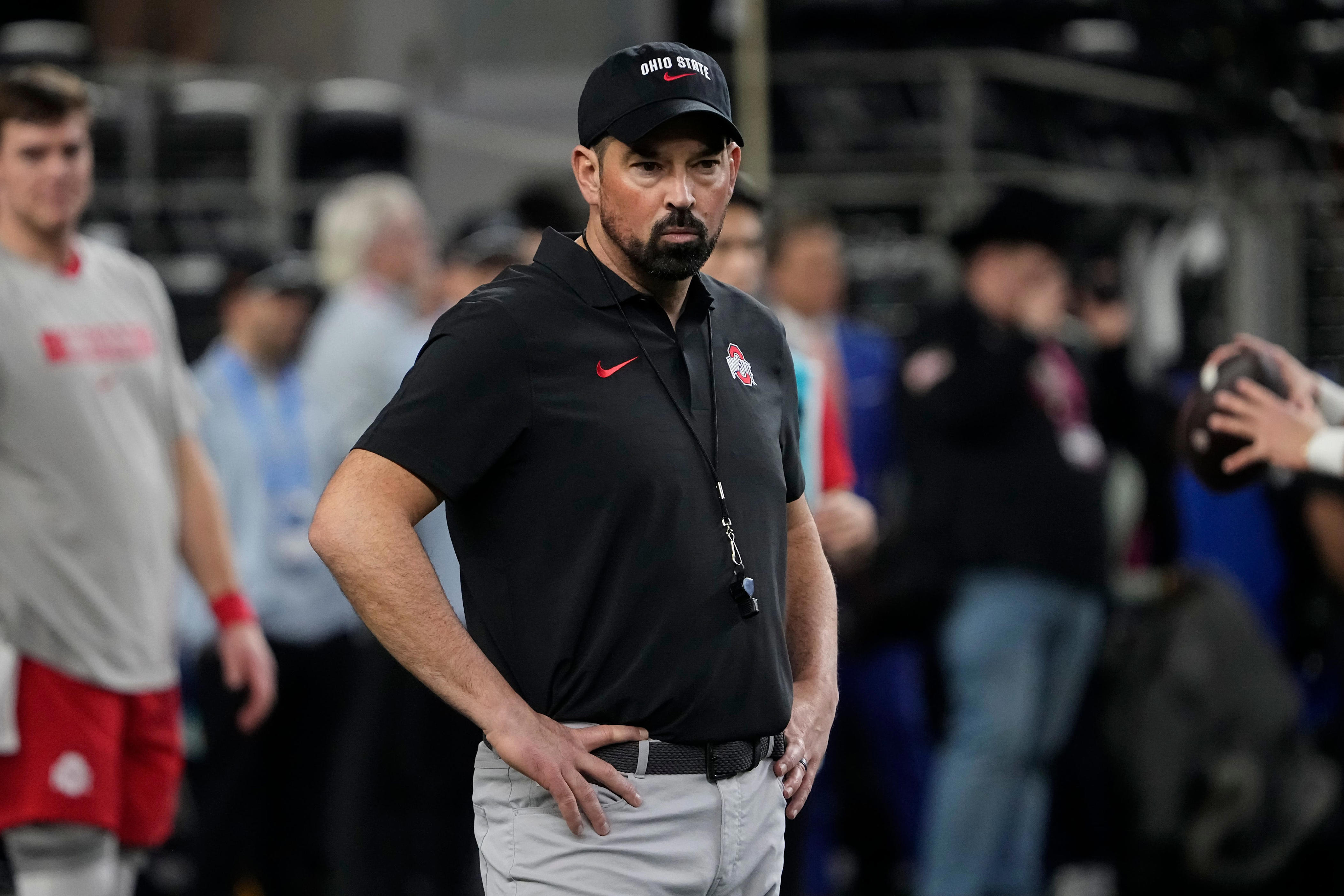 Lou Holtz takes shot at Ohio State's Ryan Day, picks Fighting Irish ...