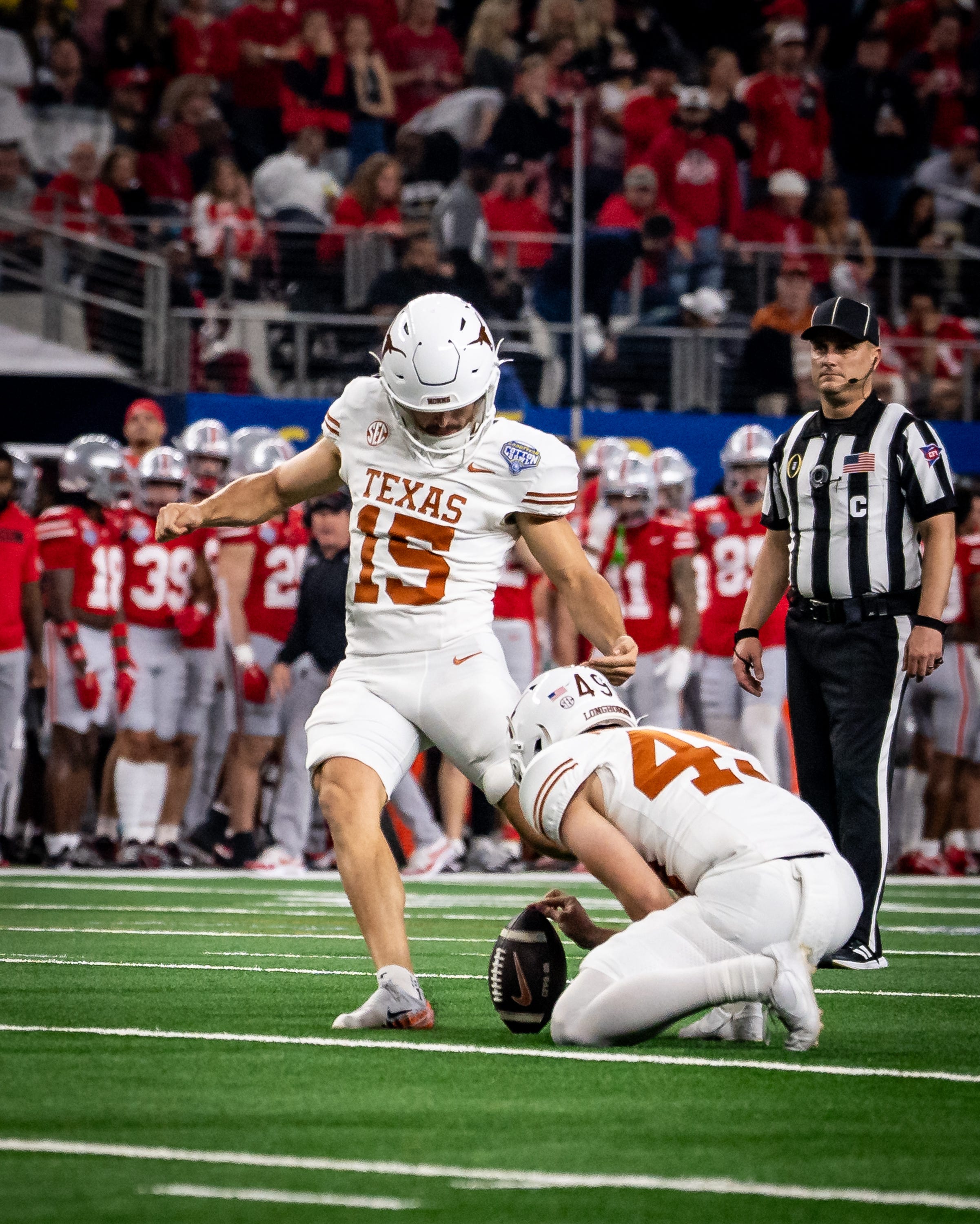 Where's Texas kicker Bert Auburn? Backup Longhorn hits kick in CFP game ...
