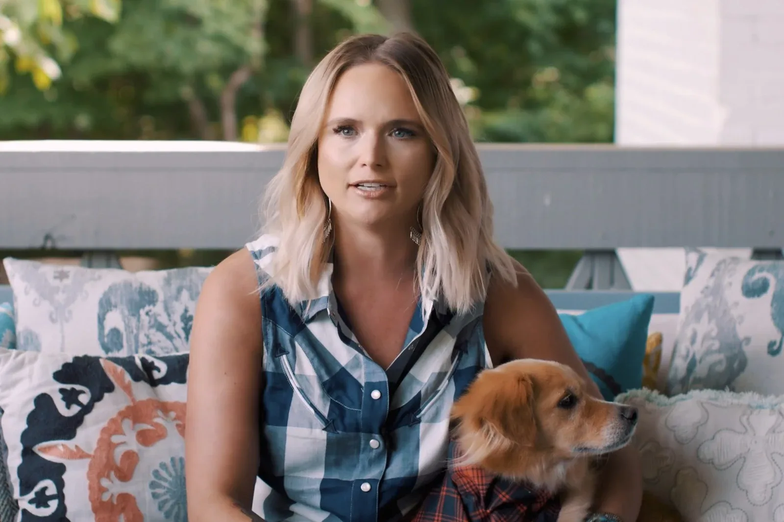 Miranda Lambert’s MuttNation Provides Relief for Rescues Amid California Fires