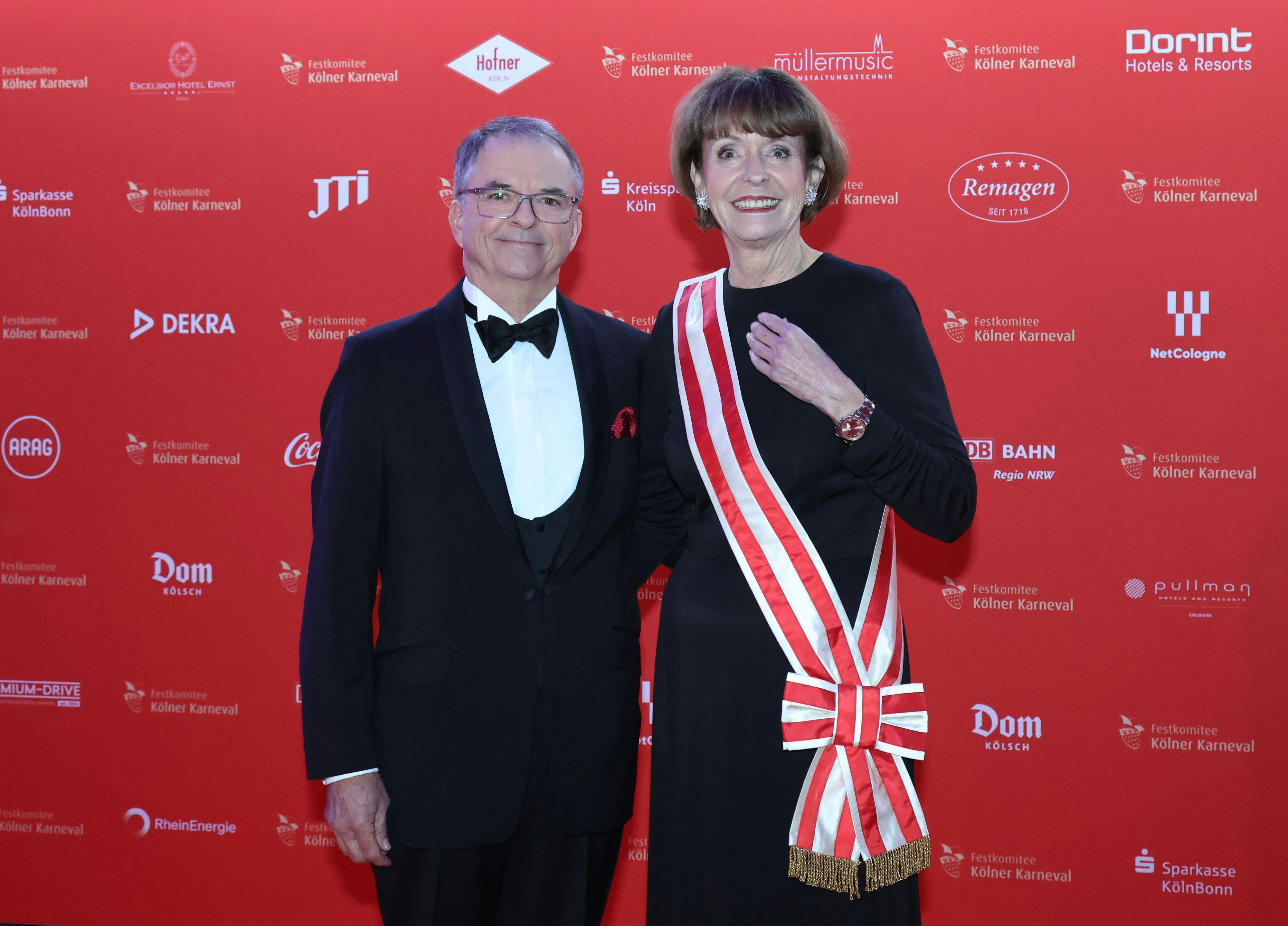 Dreigestirn wettert gegen „braunes Gestrüpp“: Klare Positionierung ...