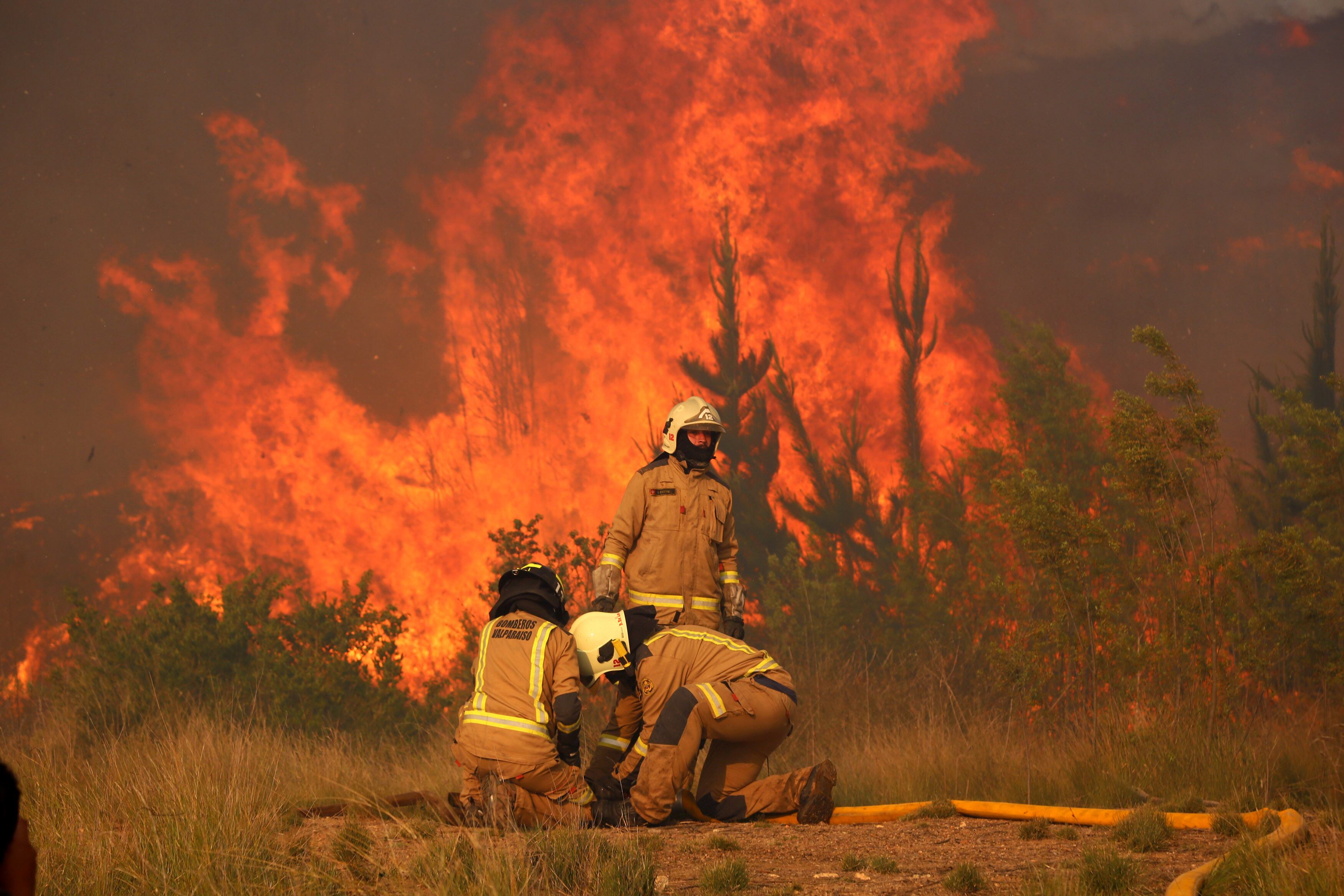 Incendios forestales: Senapred declara alerta roja en las comunas de ...