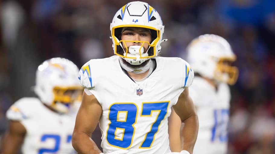 Chargers make last-second roster moves before NFL playoffs vs. Texans