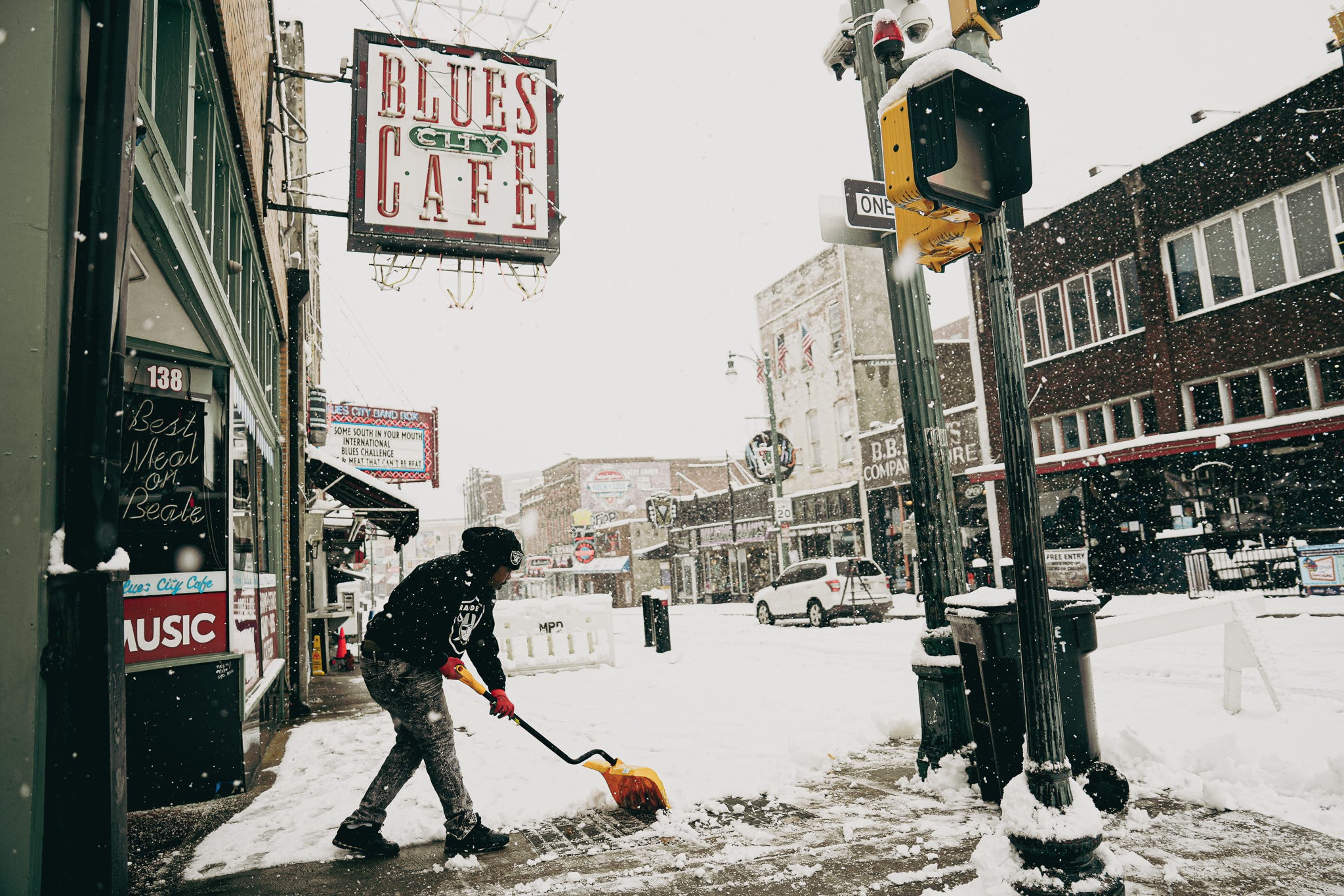 How old is too old to safely shovel snow? What Memphians should know
