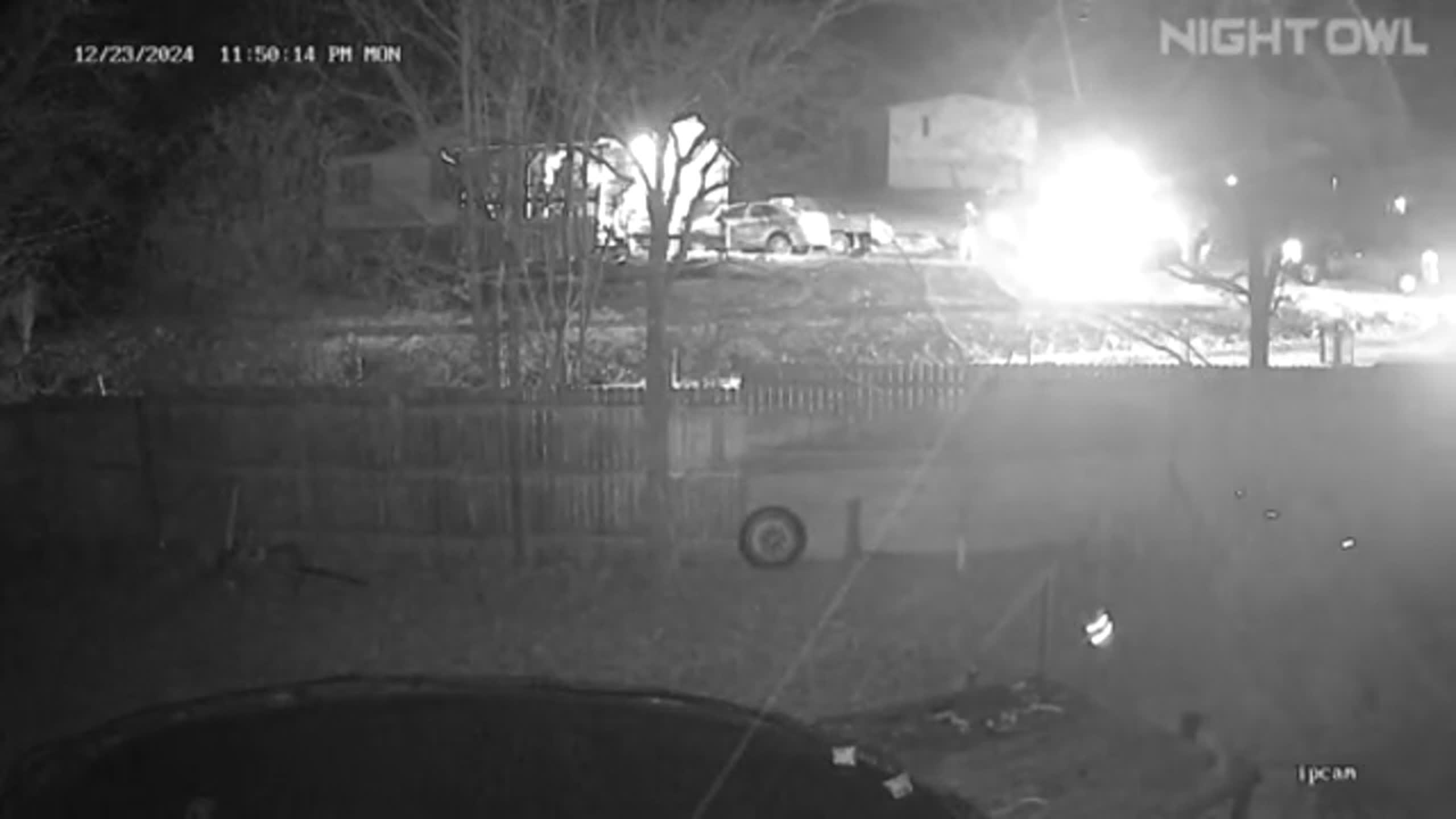 Home security video shows KY police officers executing warrant at the ...