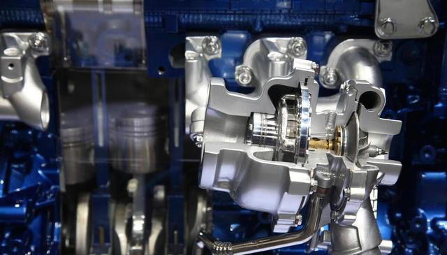 1.5T铸铁跟1.5L全铝发动机有多大差别，维修工：10万公里一目了然