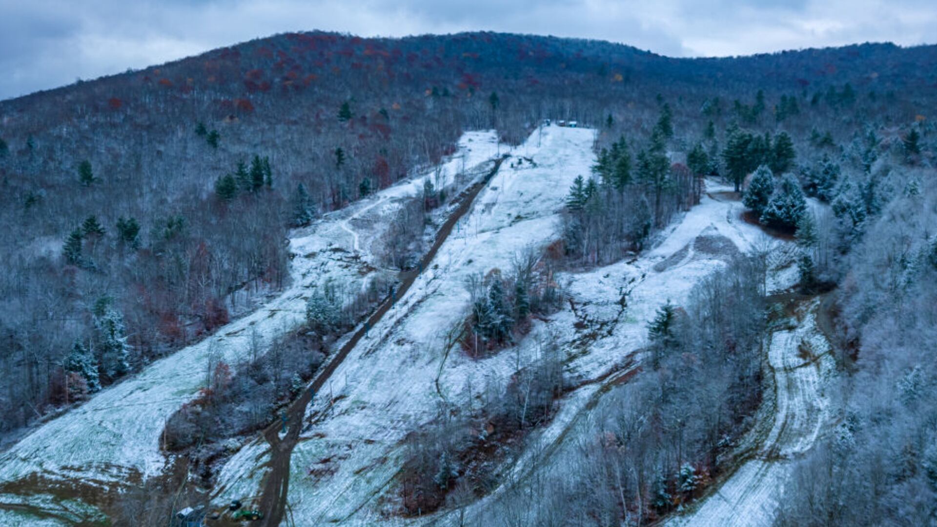 Cochran’s Ski Area starts their season with a new rope tow