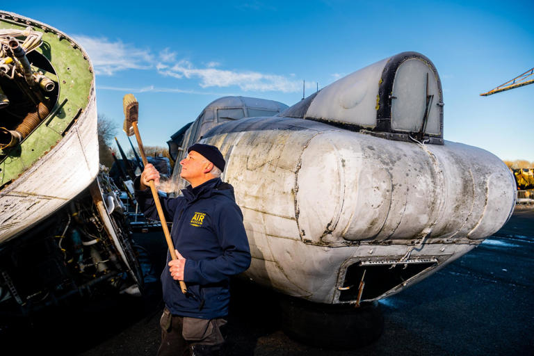 Avro Shackleton: Giant RAF submarine-hunting aircraft finds new home in ...
