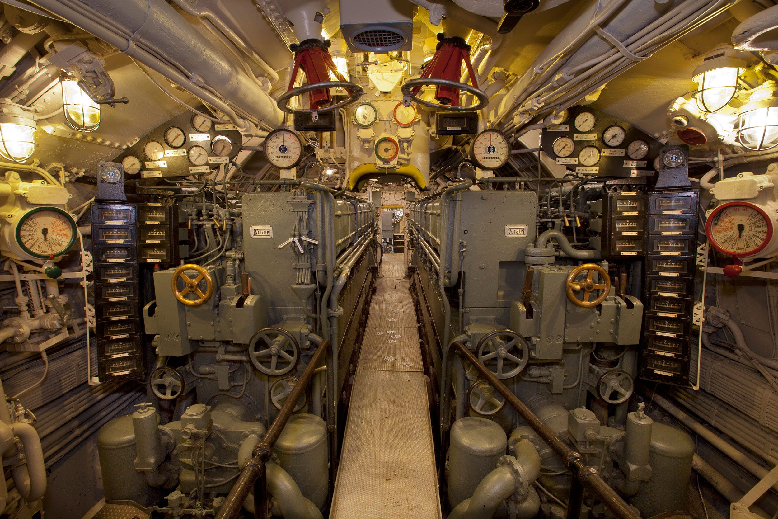 See inside a WWII-era U-boat, the only submarine that the US Navy ...