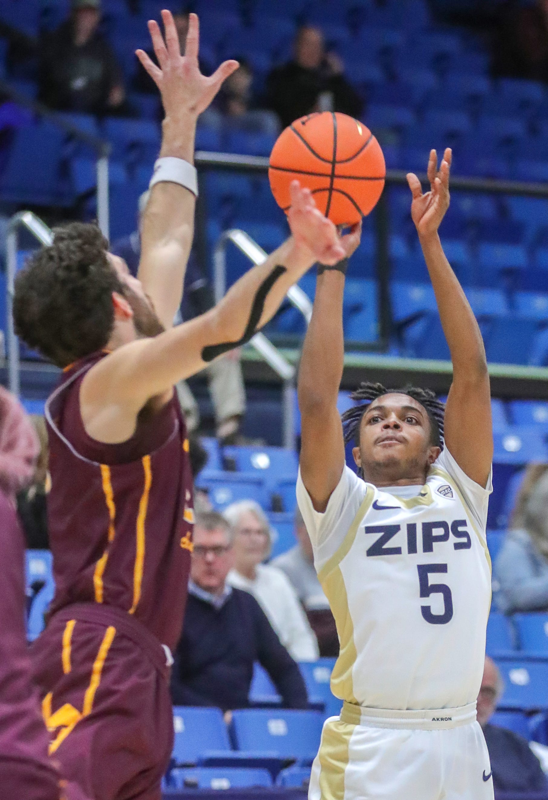 Akron men's basketball vs Central Michigan, what to know about Zips, Chipps
