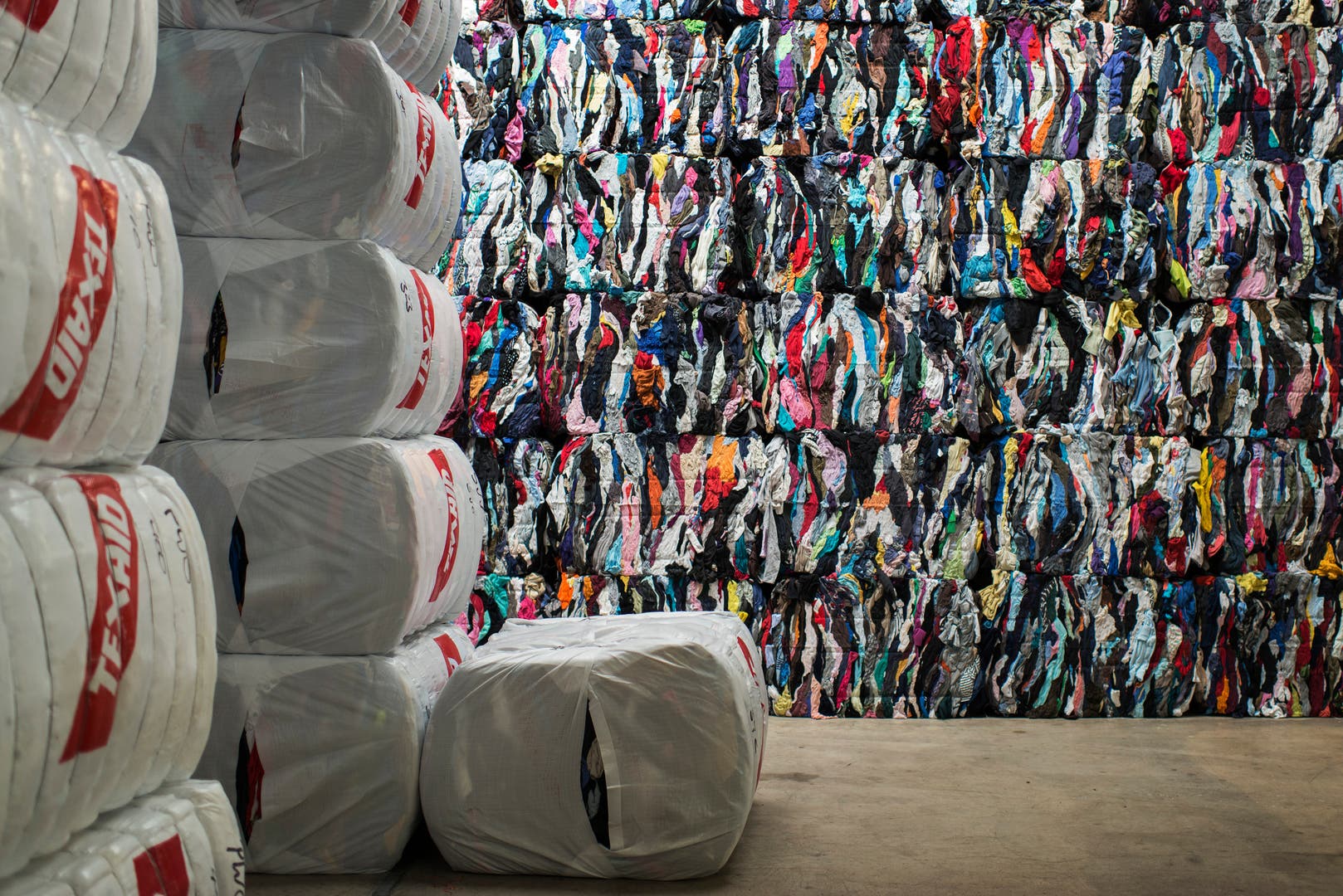 Ist ein Kleid ausgemistet, muss es auch entsorgt werden – wohin mit ...