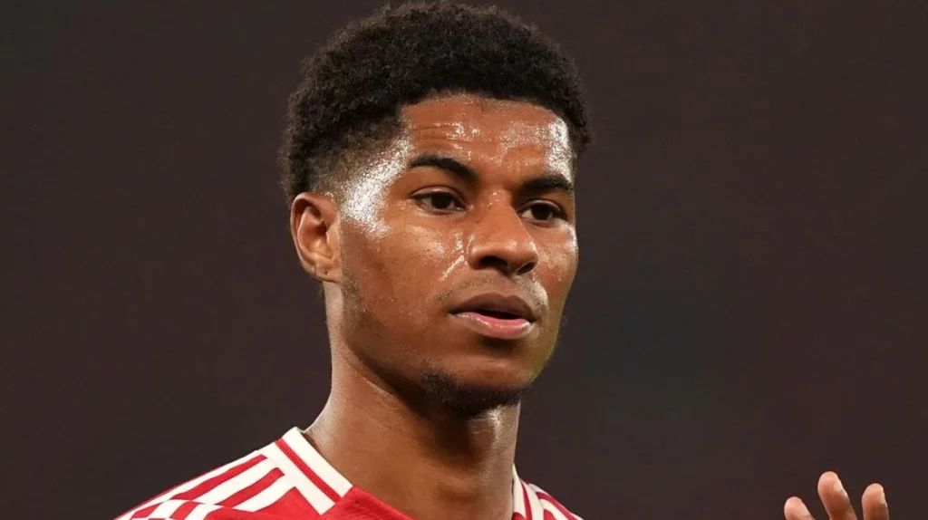 Rashford obliga al FC Barcelona a activar el plan B de Flick