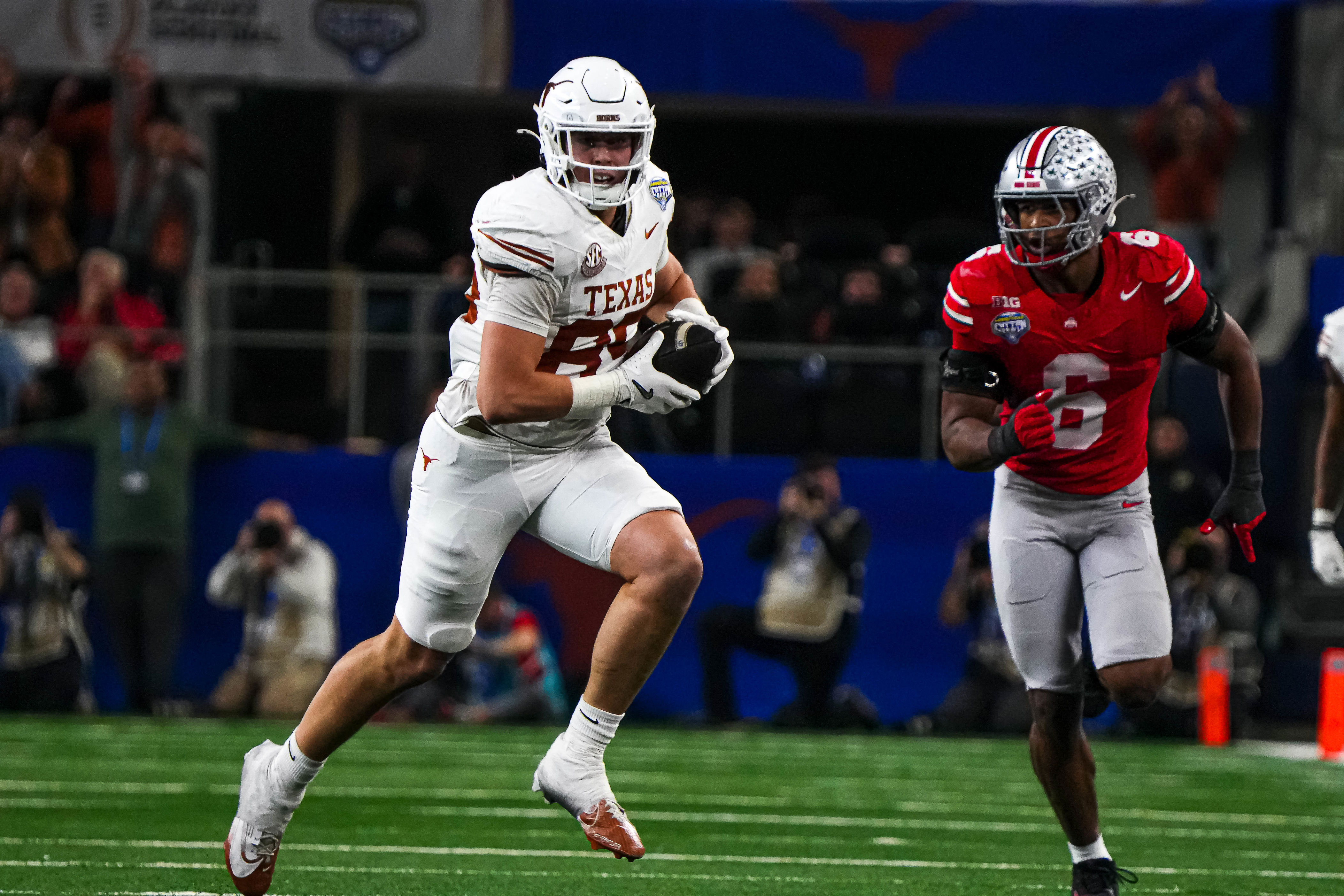 Texas football tight end Gunnar Helm declares for 2025 NFL draft