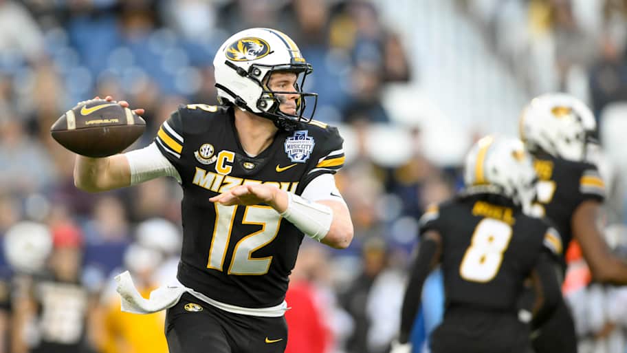 Mizzou Football's Brady Cook is Set to Play in the Hula Bowl; The Buzz ...